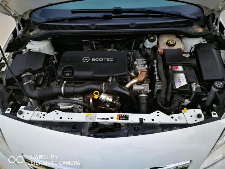 Opel Astra J 1 7 Cdti Burza Oglasi