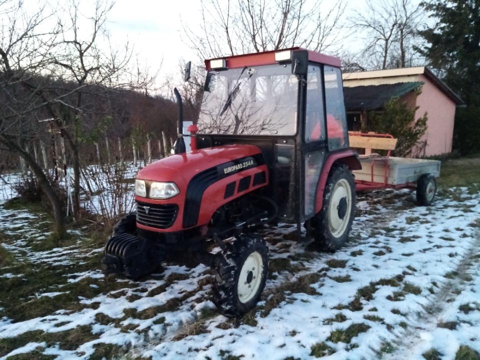 | Traktor Foton Europard 254 | - Teretna i druga vozila - Burza Oglasi