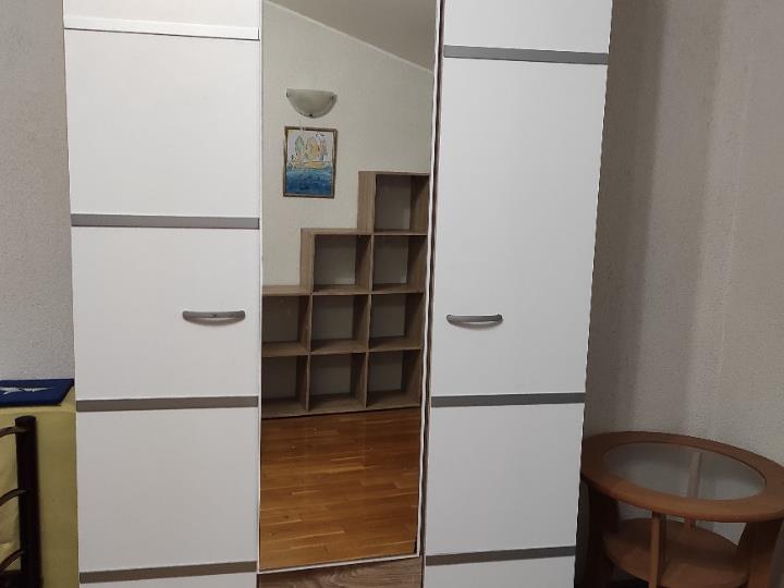 | Ormar - hitno zbog selidbe | - Namještaj - Burza Oglasi