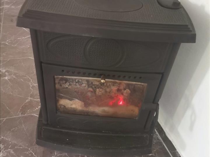 | Amiti kamin | - Grijanje i hlađenje - Burza Oglasi