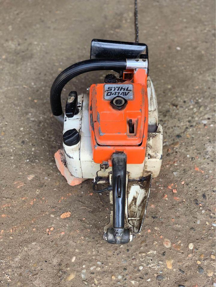 | Stihl motorka 041AV | - Strojevi i alati - Burza Oglasi