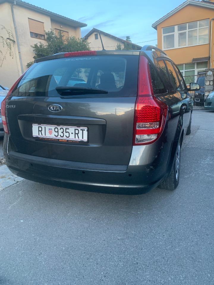| Kia ceed karavan | - Automobili - Burza Oglasi