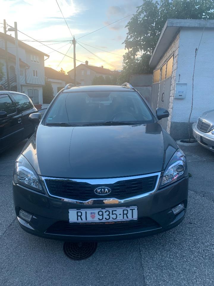 | Kia ceed karavan | - Automobili - Burza Oglasi