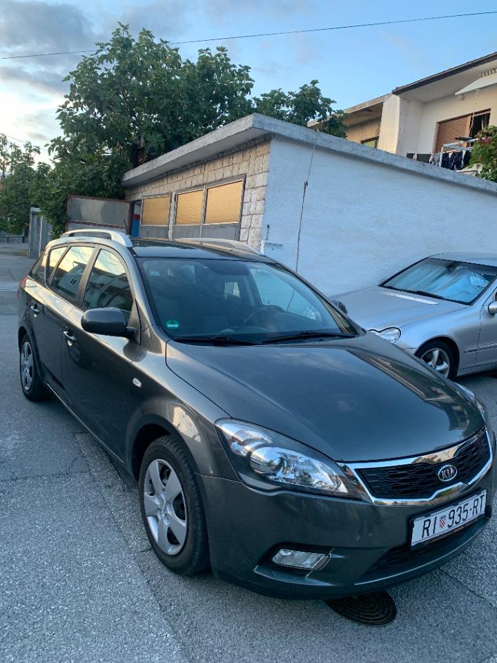 | Kia ceed karavan | - Automobili - Burza Oglasi