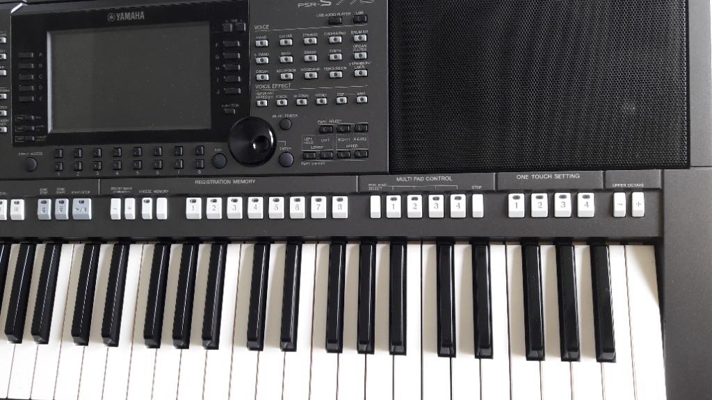 | Yamaha PSR S 770 | - Glazbala - Burza Oglasi
