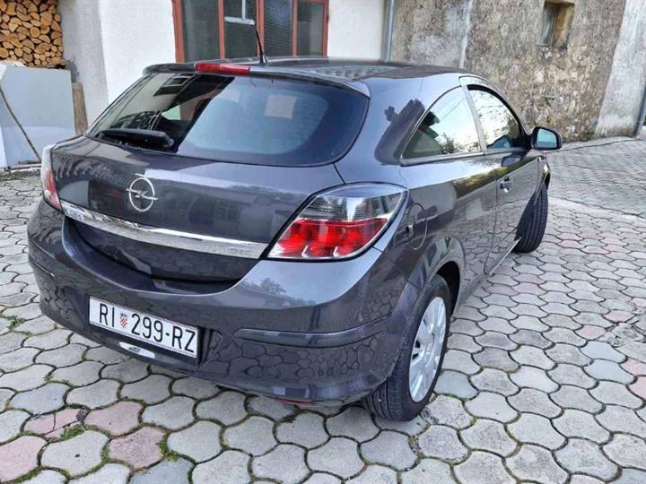 | Opel Astra GTC Essentia 1.4 | - Automobili - Burza Oglasi