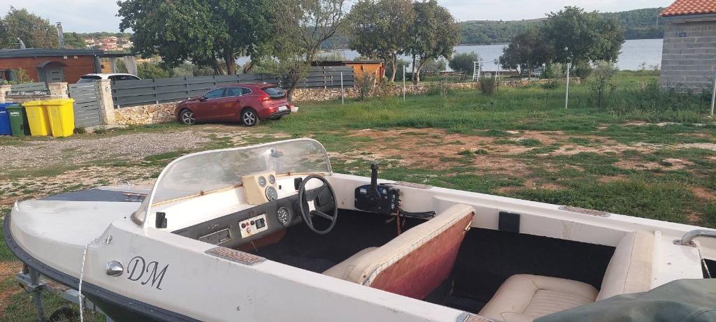 | Elan 4m, motor Selva, prikolica | - Nautika - Burza Oglasi