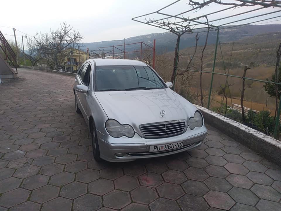 | Mercedes CDI 220 | - Automobili - Burza Oglasi