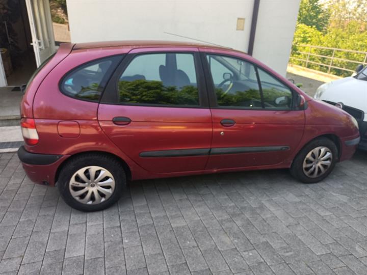 | Renault Scenic, plin | - Automobili - Burza Oglasi