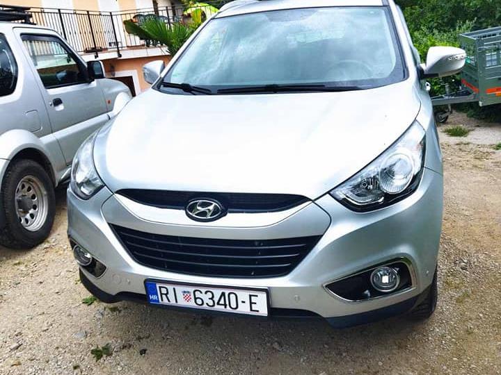 | Hyundai IX 35 4 WD 2.0 | - Automobili - Burza Oglasi