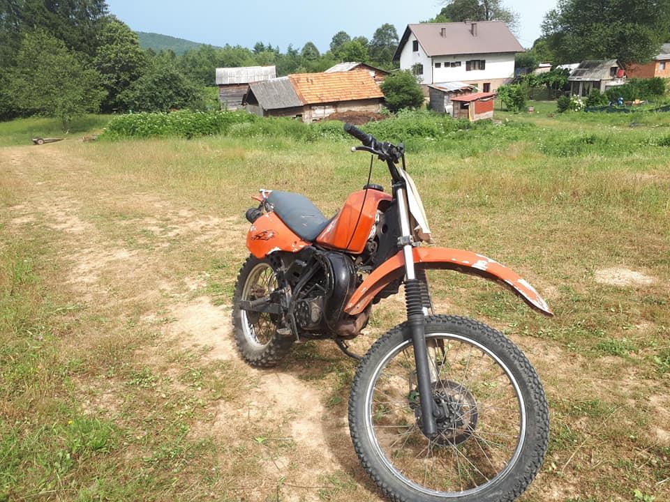 | Yamaha DT 125cc | - Motocikli - Burza Oglasi