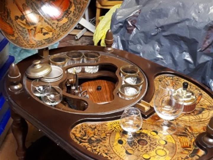 | Mini bar globus pokretni | - Namještaj - Burza Oglasi