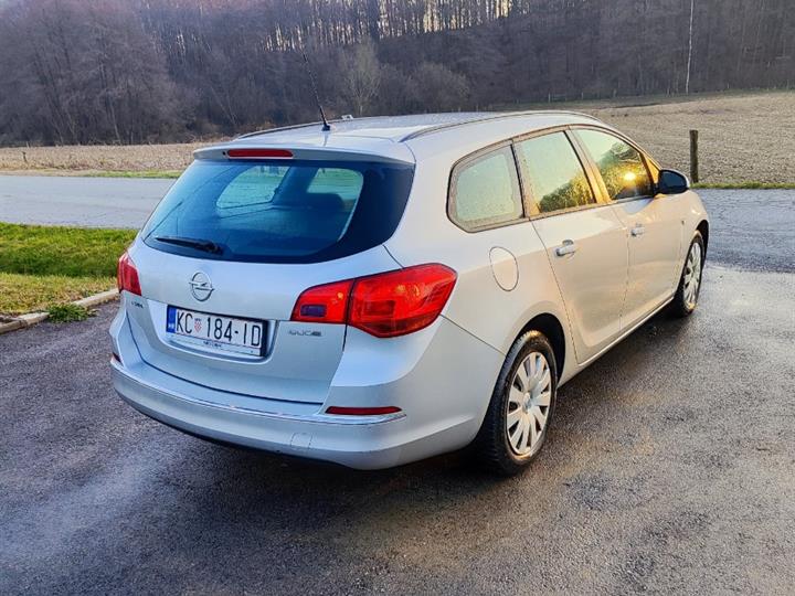 | Opel Astra karavan 1.7cdti Ecoflex | - Automobili - Burza Oglasi