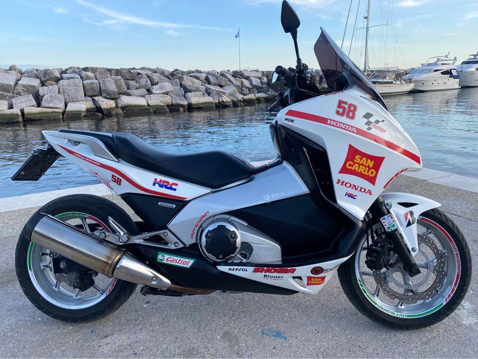 | Honda Integra 700 | - Motocikli - Burza Oglasi